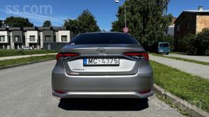 Grey Toyota Corolla 2019 in Riga, with an engine capacity of 1.60 L and mileage of 49 thousand km for 21500 €, photo 6 on AUTOMOTO.COM.LV
