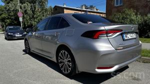 Grey Toyota Corolla 2019 in Riga, with an engine capacity of 1.60 L and mileage of 49 thousand km for 21500 €, photo 7 on AUTOMOTO.COM.LV