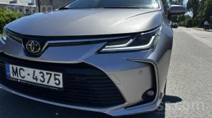 Grey Toyota Corolla 2019 in Riga, with an engine capacity of 1.60 L and mileage of 49 thousand km for 21500 €, photo 10 on AUTOMOTO.COM.LV