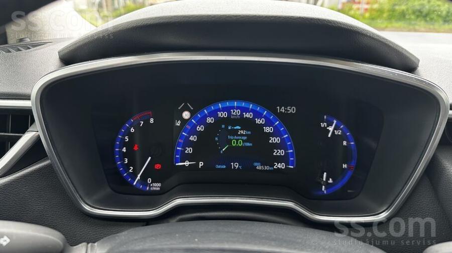 Grey Toyota Corolla 2019 in Riga, with an engine capacity of 1.60 L and mileage of 49 thousand km for 21500 €, photo 13 on AUTOMOTO.COM.LV