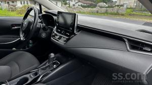 Grey Toyota Corolla 2019 in Riga, with an engine capacity of 1.60 L and mileage of 49 thousand km for 21500 €, photo 17 on AUTOMOTO.COM.LV