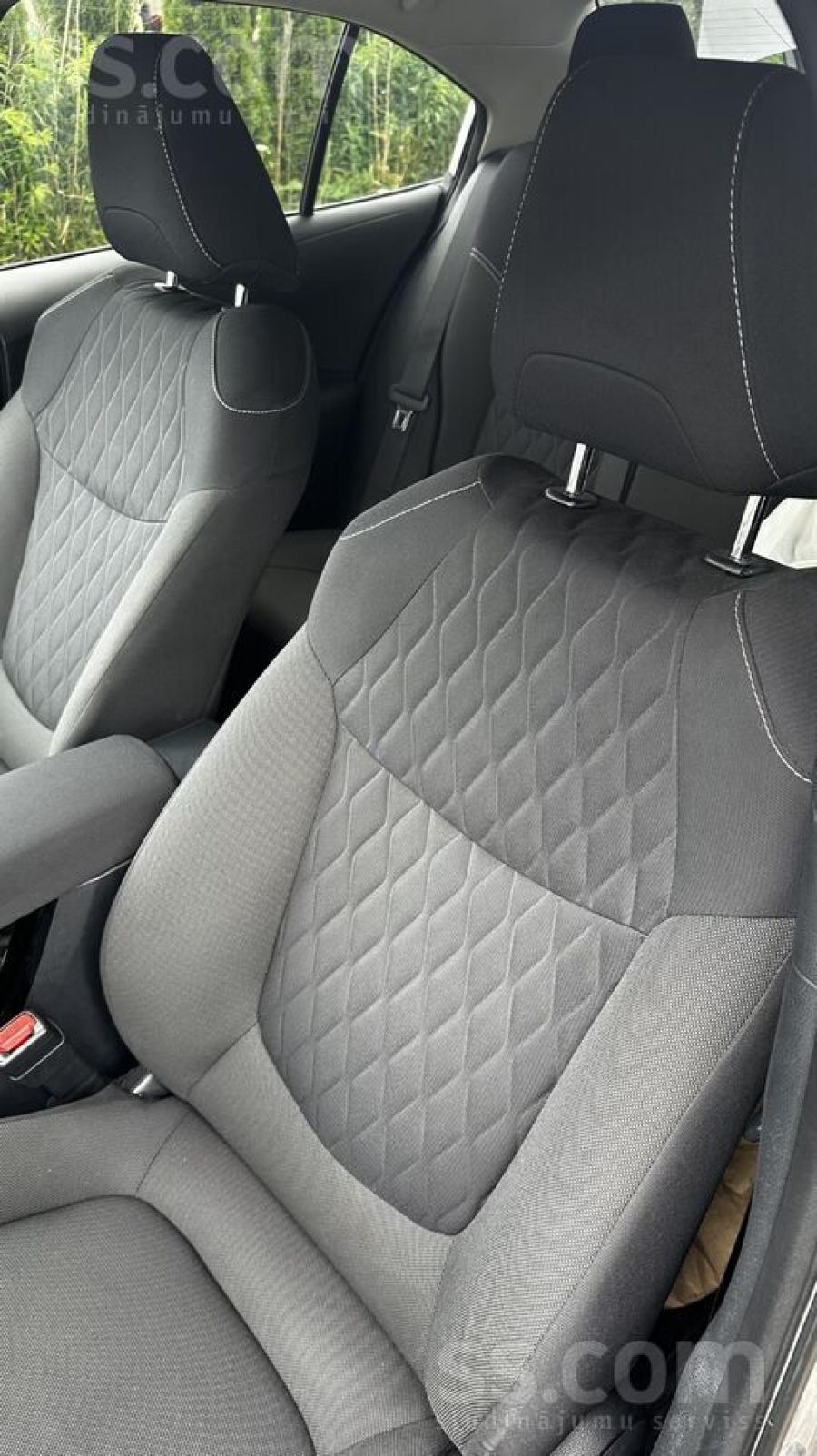 Grey Toyota Corolla 2019 in Riga, with an engine capacity of 1.60 L and mileage of 49 thousand km for 21500 €, photo 18 on AUTOMOTO.COM.LV