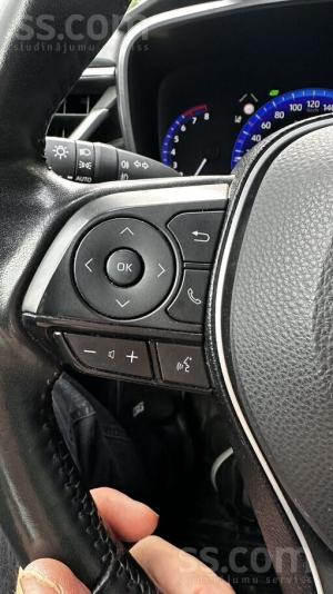 Grey Toyota Corolla 2019 in Riga, with an engine capacity of 1.60 L and mileage of 49 thousand km for 21500 €, photo 20 on AUTOMOTO.COM.LV