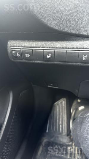 Grey Toyota Corolla 2019 in Riga, with an engine capacity of 1.60 L and mileage of 49 thousand km for 21500 €, photo 21 on AUTOMOTO.COM.LV