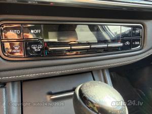 Grey Toyota Corolla 2019 in Tallinn, with an engine capacity of 1.60 L and mileage of 48 thousand km for 13200 €, photo 6 on AUTOMOTO.COM.LV