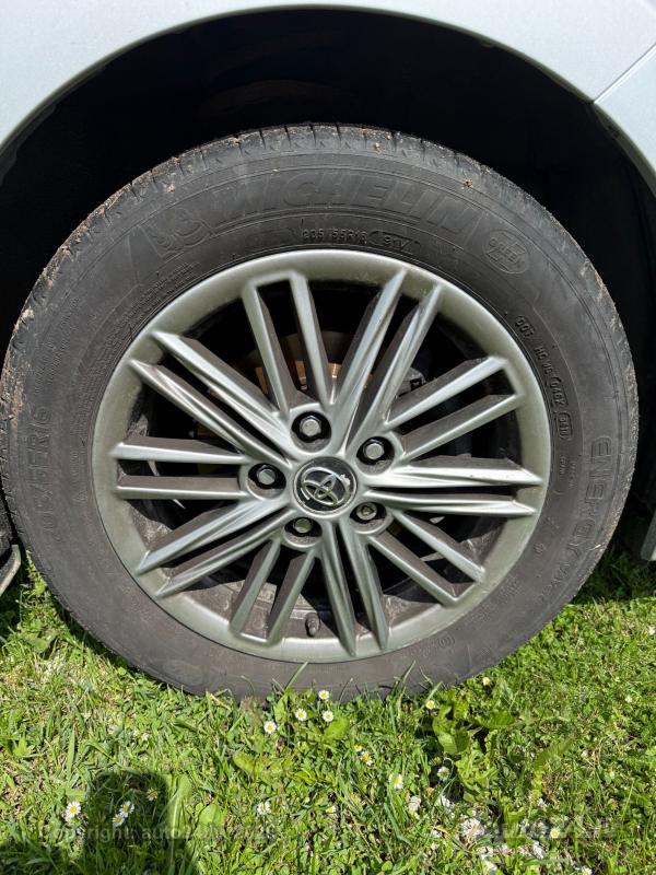 Pelēks Toyota Corolla 2019 Tallina, ar dzinēja tilpumu 1.60 L un nobraukumu 48 tūkst. km par 13200 €, foto 6 vietnē AUTOMOTO.COM.LV