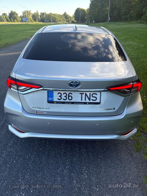 Grey Toyota Corolla 2019 in Tartu, with an engine capacity of 1.80 L and mileage of 90 thousand km for 17000 €, photo 7 on AUTOMOTO.COM.LV