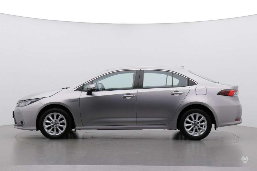 Pelēks Toyota Corolla 2019 Viļņa, ar dzinēja tilpumu 1.80 L un nobraukumu 125 tūkst. km par 17700 €, foto 5 vietnē AUTOMOTO.COM.LV