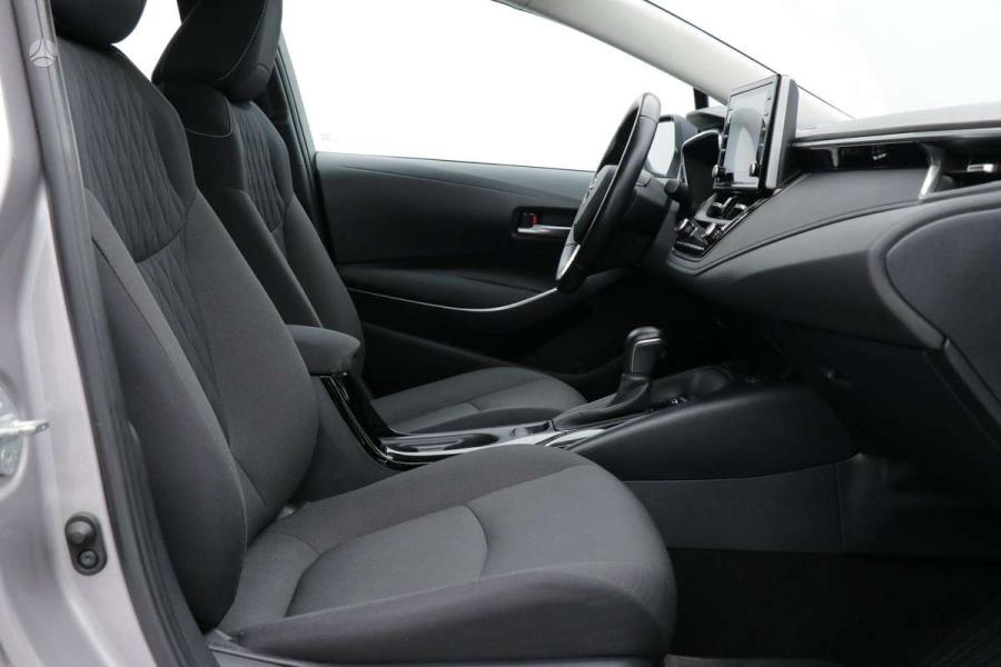 Pelēks Toyota Corolla 2019 Viļņa, ar dzinēja tilpumu 1.80 L un nobraukumu 125 tūkst. km par 17700 €, foto 10 vietnē AUTOMOTO.COM.LV