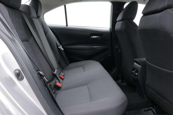 Grey Toyota Corolla 2019 in Vilnius, with an engine capacity of 1.80 L and mileage of 125 thousand km for 17700 €, photo 10 on AUTOMOTO.COM.LV