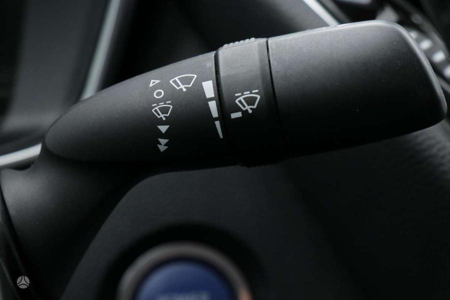 Pelēks Toyota Corolla 2019 Viļņa, ar dzinēja tilpumu 1.80 L un nobraukumu 125 tūkst. km par 17700 €, foto 26 vietnē AUTOMOTO.COM.LV