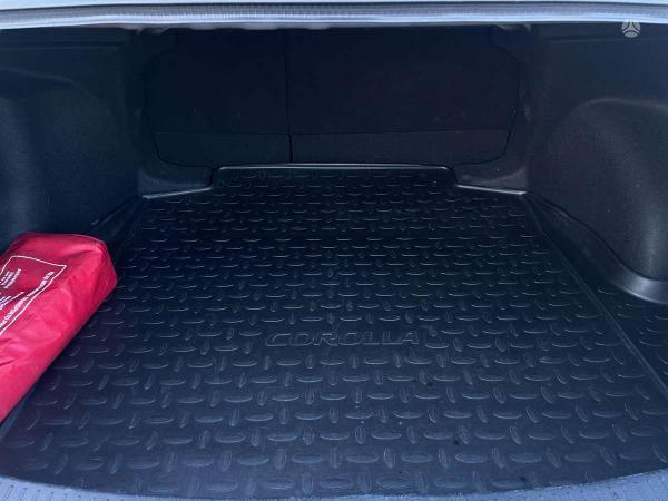 Toyota Corolla 2019 Viļņa vietnē Pelēks Toyota Corolla 2019 Viļņa, ar dzinēja tilpumu 1.60 L un nobraukumu 83 tūkst. km par 13999 €, foto 11 vietnē AUTOMOTO.COM.LV