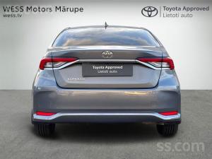 Grey Toyota Corolla 2019 in Riga, with an engine capacity of 1.60 L and mileage of 148 thousand km for 13590 €, photo 5 on AUTOMOTO.COM.LV
