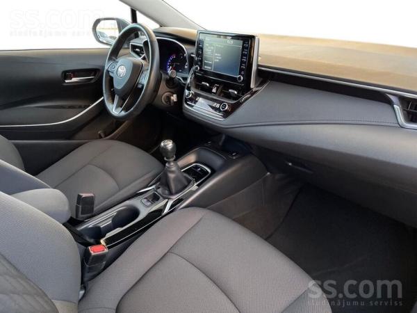 Pelēks Toyota Corolla 2019 Rīga, ar dzinēja tilpumu 1.60 L un nobraukumu 148 tūkst. km par 13590 €, foto 7 vietnē AUTOMOTO.COM.LV
