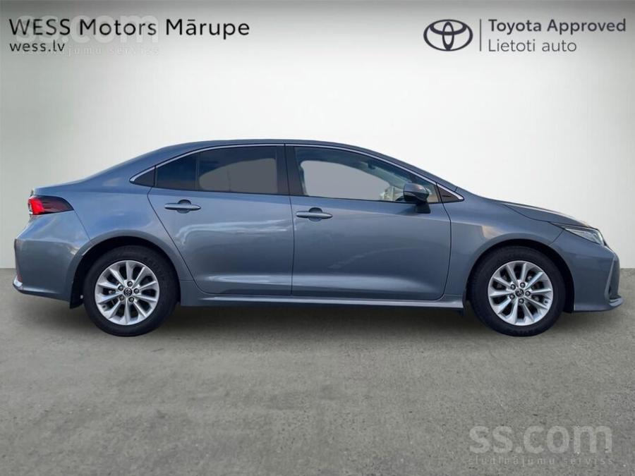 Grey Toyota Corolla 2019 in Riga, with an engine capacity of 1.60 L and mileage of 148 thousand km for 13590 €, photo 17 on AUTOMOTO.COM.LV