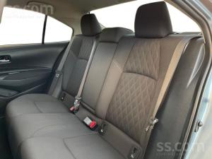 Grey Toyota Corolla 2019 in Riga, with an engine capacity of 1.60 L and mileage of 148 thousand km for 13590 €, photo 20 on AUTOMOTO.COM.LV