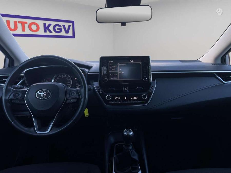 Grey Toyota Corolla 2019 in Vilnius, with an engine capacity of 1.60 L and mileage of 83 thousand km for 13999 €, photo 13 on AUTOMOTO.COM.LV
