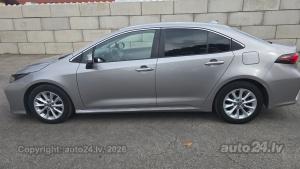 Pelēks Toyota Corolla 2019 Tallina, ar dzinēja tilpumu 1.60 L un nobraukumu 194 tūkst. km par 12300 €, foto 4 vietnē AUTOMOTO.COM.LV