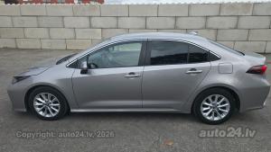 Pelēks Toyota Corolla 2019 Tallina, ar dzinēja tilpumu 1.60 L un nobraukumu 194 tūkst. km par 12300 €, foto 8 vietnē AUTOMOTO.COM.LV