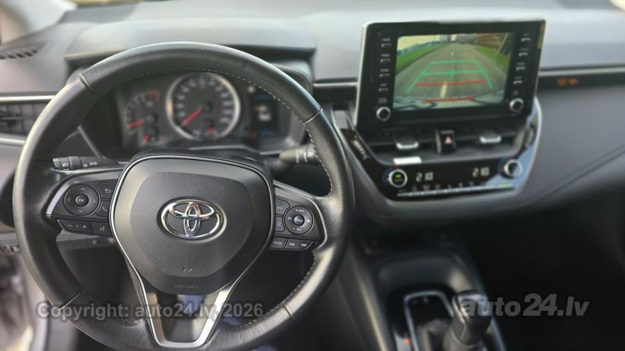 Pelēks Toyota Corolla 2019 Tallina, ar dzinēja tilpumu 1.60 L un nobraukumu 194 tūkst. km par 12300 €, foto 24 vietnē AUTOMOTO.COM.LV