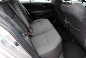 Grey Toyota Corolla 2019 in Riga, with an engine capacity of 1.60 L and mileage of 115 thousand km for 14990 €, photo 8 on AUTOMOTO.COM.LV