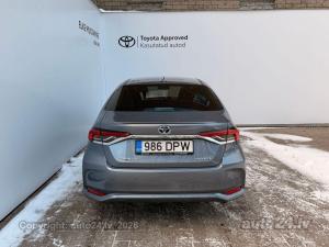 Grey Toyota Corolla 2020 in Tallinn, with an engine capacity of 1.80 L and mileage of 57 thousand km for 17995 €, photo 4 on AUTOMOTO.COM.LV