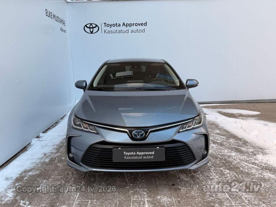 Grey Toyota Corolla 2020 in Tallinn, with an engine capacity of 1.80 L and mileage of 57 thousand km for 17995 €, photo 5 on AUTOMOTO.COM.LV