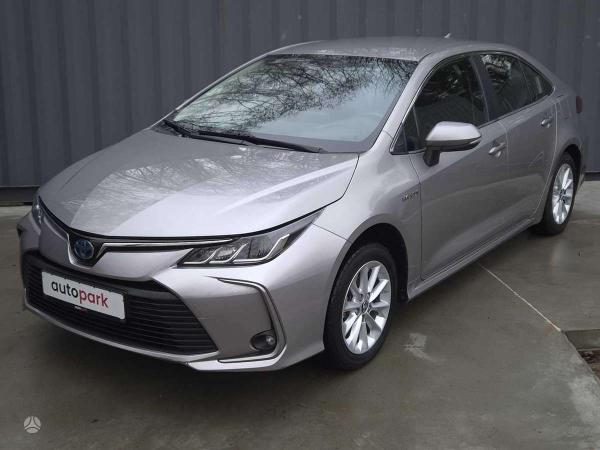 Pelēks Toyota Corolla 2020 Viļņa, ar dzinēja tilpumu 1.80 L un nobraukumu 103 tūkst. km par 17500 €, foto 1 vietnē AUTOMOTO.COM.LV