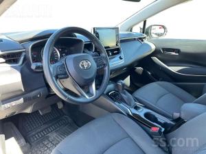 Pelēks Toyota Corolla 2020 Rīga, ar dzinēja tilpumu 1.60 L un nobraukumu 96 tūkst. km par 15990 €, foto 12 vietnē AUTOMOTO.COM.LV