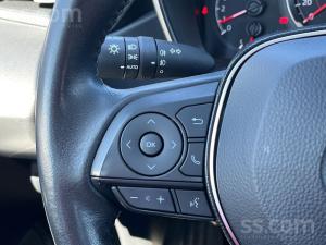 Pelēks Toyota Corolla 2020 Rīga, ar dzinēja tilpumu 1.60 L un nobraukumu 96 tūkst. km par 15990 €, foto 17 vietnē AUTOMOTO.COM.LV