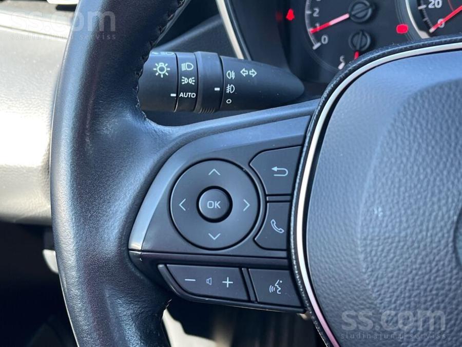Pelēks Toyota Corolla 2020 Rīga, ar dzinēja tilpumu 1.60 L un nobraukumu 96 tūkst. km par 15990 €, foto 17 vietnē AUTOMOTO.COM.LV