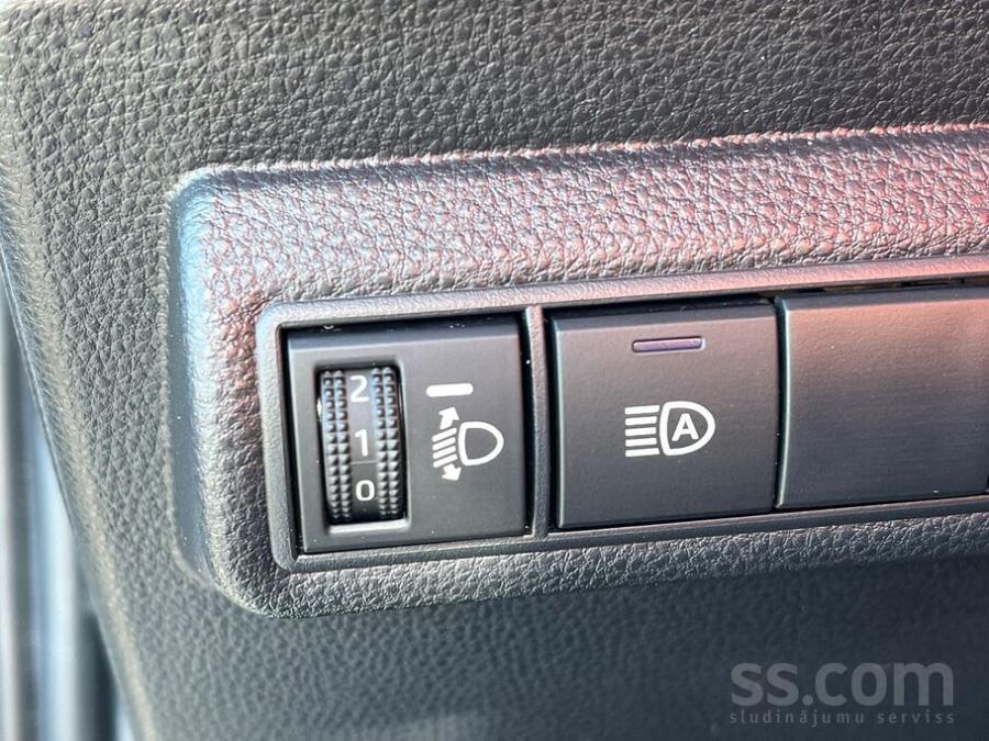 Pelēks Toyota Corolla 2020 Rīga, ar dzinēja tilpumu 1.60 L un nobraukumu 96 tūkst. km par 15990 €, foto 19 vietnē AUTOMOTO.COM.LV