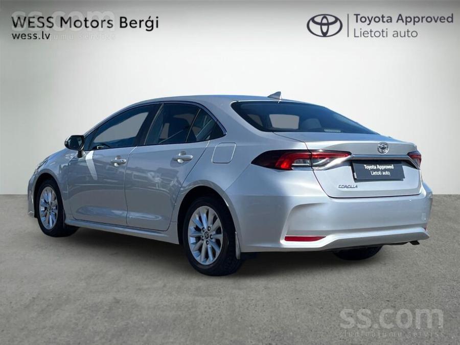 Pelēks Toyota Corolla 2020 Rīga, ar dzinēja tilpumu 1.60 L un nobraukumu 96 tūkst. km par 15990 €, foto 24 vietnē AUTOMOTO.COM.LV