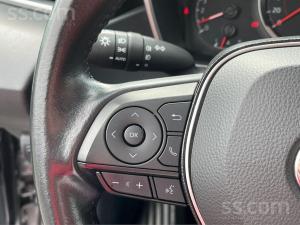Серый Тойота Королла 2020 в Рига, объемом двигателя 1.60 л и пробегом 151 тыс. км за 15490 €, фото 18 на AUTOMOTO.COM.LV