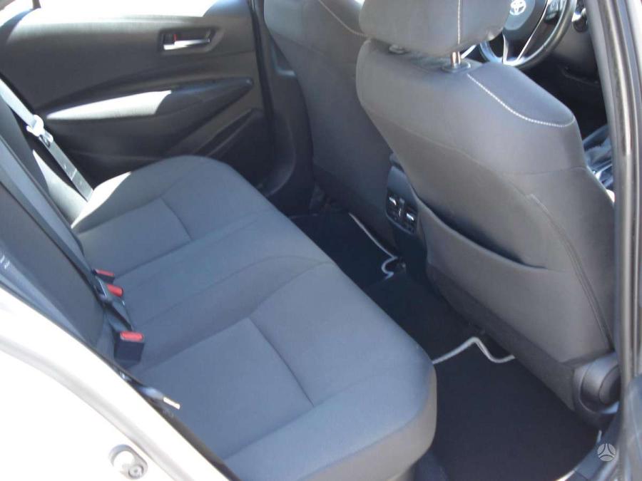 Pelēks Toyota Corolla 2020 Viļņa, ar dzinēja tilpumu 1.80 L un nobraukumu 71 tūkst. km par 18300 €, foto 8 vietnē AUTOMOTO.COM.LV