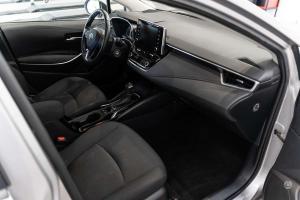 Pelēks Toyota Corolla 2020 Viļņa, ar dzinēja tilpumu 1.60 L un nobraukumu 69 tūkst. km par 15900 €, foto 15 vietnē AUTOMOTO.COM.LV
