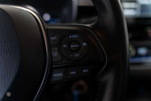 Pelēks Toyota Corolla 2020 Viļņa, ar dzinēja tilpumu 1.60 L un nobraukumu 69 tūkst. km par 15900 €, foto 18 vietnē AUTOMOTO.COM.LV