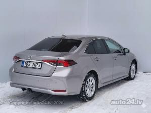 Pelēks Toyota Corolla 2020 Tallina, ar dzinēja tilpumu 1.60 L un nobraukumu 86 tūkst. km par 14000 €, foto 3 vietnē AUTOMOTO.COM.LV
