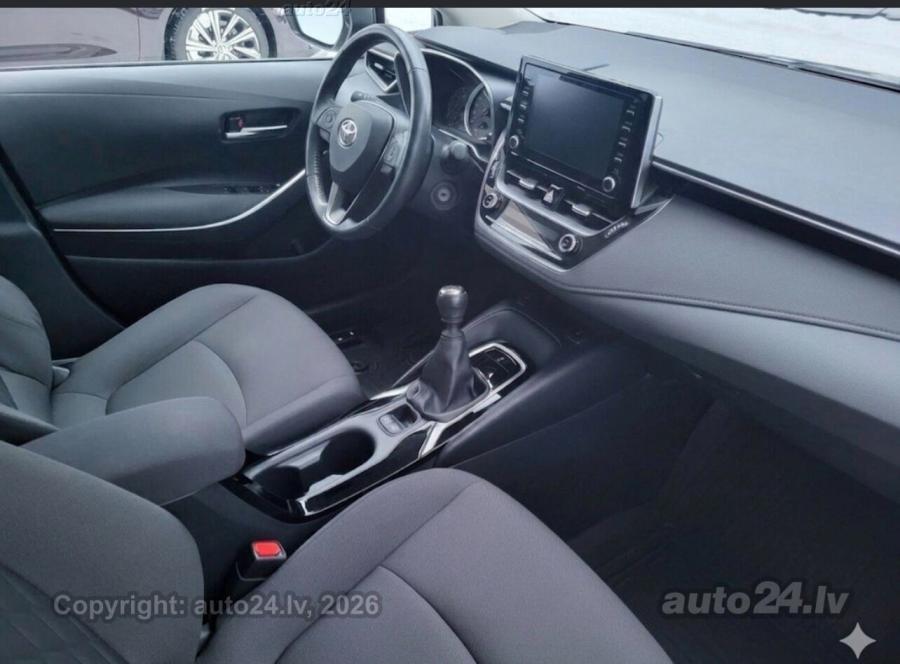Pelēks Toyota Corolla 2020 Tallina, ar dzinēja tilpumu 1.60 L un nobraukumu 86 tūkst. km par 14000 €, foto 7 vietnē AUTOMOTO.COM.LV
