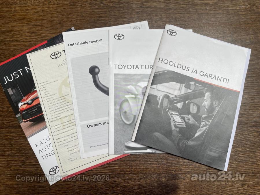 Pelēks Toyota Corolla 2020 Tallina, ar dzinēja tilpumu 1.60 L un nobraukumu 86 tūkst. km par 14000 €, foto 12 vietnē AUTOMOTO.COM.LV