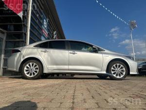 Pelēks Toyota Corolla 2020 Rīga, ar dzinēja tilpumu 1.80 L un nobraukumu 95 tūkst. km par 16990 €, foto 5 vietnē AUTOMOTO.COM.LV