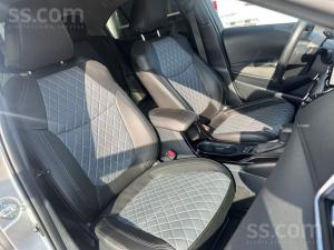 Pelēks Toyota Corolla 2020 Rīga, ar dzinēja tilpumu 1.80 L un nobraukumu 95 tūkst. km par 16990 €, foto 9 vietnē AUTOMOTO.COM.LV