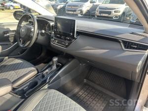 Pelēks Toyota Corolla 2020 Rīga, ar dzinēja tilpumu 1.80 L un nobraukumu 95 tūkst. km par 16990 €, foto 10 vietnē AUTOMOTO.COM.LV