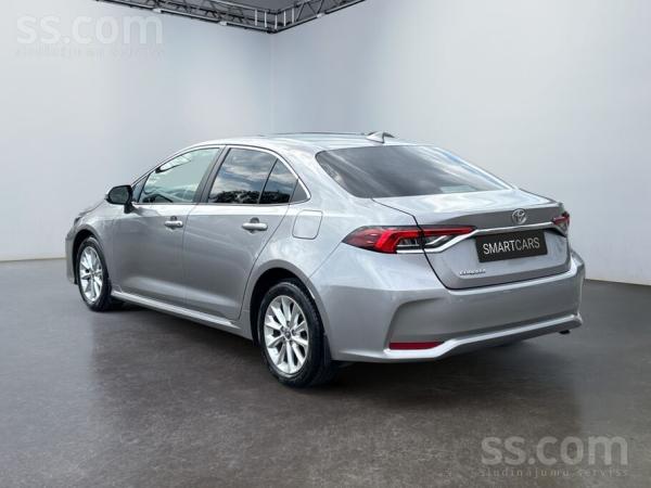 Pelēks Toyota Corolla 2020 Rīga, ar dzinēja tilpumu 1.60 L un nobraukumu 43 tūkst. km par 16150 €, foto 3 vietnē AUTOMOTO.COM.LV