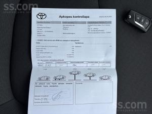 Pelēks Toyota Corolla 2020 Rīga, ar dzinēja tilpumu 1.60 L un nobraukumu 43 tūkst. km par 16150 €, foto 24 vietnē AUTOMOTO.COM.LV