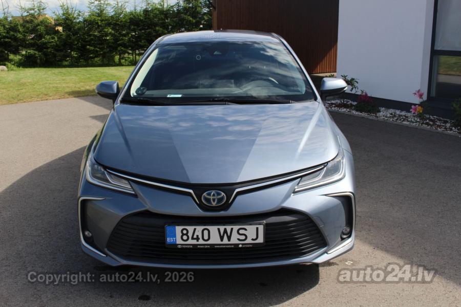 Pelēks Toyota Corolla 2020 Tallina, ar dzinēja tilpumu 1.80 L un nobraukumu 63 tūkst. km par 18500 €, foto 1 vietnē AUTOMOTO.COM.LV
