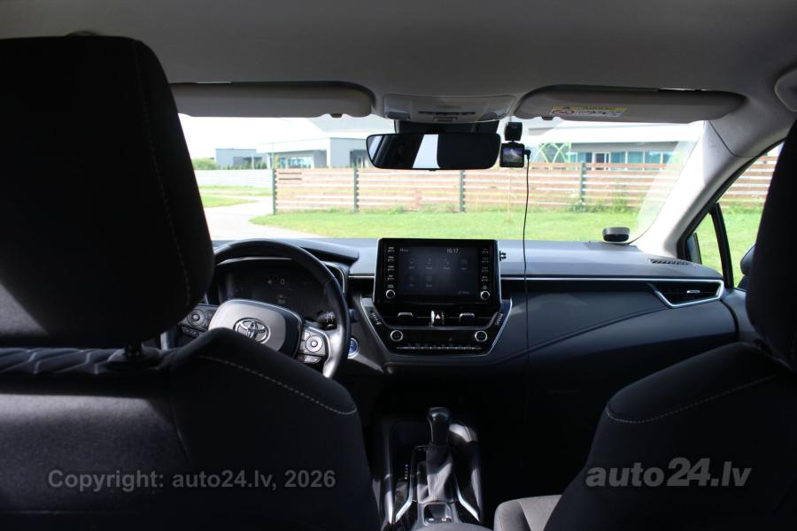 Pelēks Toyota Corolla 2020 Tallina, ar dzinēja tilpumu 1.80 L un nobraukumu 63 tūkst. km par 18500 €, foto 10 vietnē AUTOMOTO.COM.LV