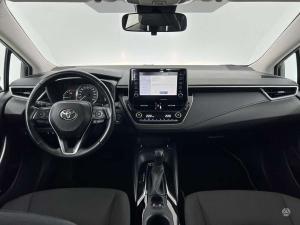 Grey Toyota Corolla 2020 in Vilnius, with an engine capacity of 1.80 L and mileage of 134 thousand km for 18900 €, photo 9 on AUTOMOTO.COM.LV