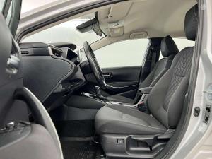 Grey Toyota Corolla 2020 in Vilnius, with an engine capacity of 1.80 L and mileage of 134 thousand km for 18900 €, photo 12 on AUTOMOTO.COM.LV
