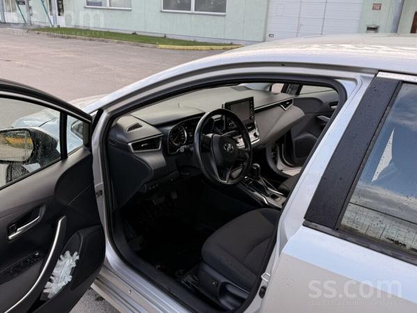 Pelēks Toyota Corolla 2020 Rīga, ar dzinēja tilpumu 1.50 L un nobraukumu 111 tūkst. km par 16000 €, foto 7 vietnē AUTOMOTO.COM.LV